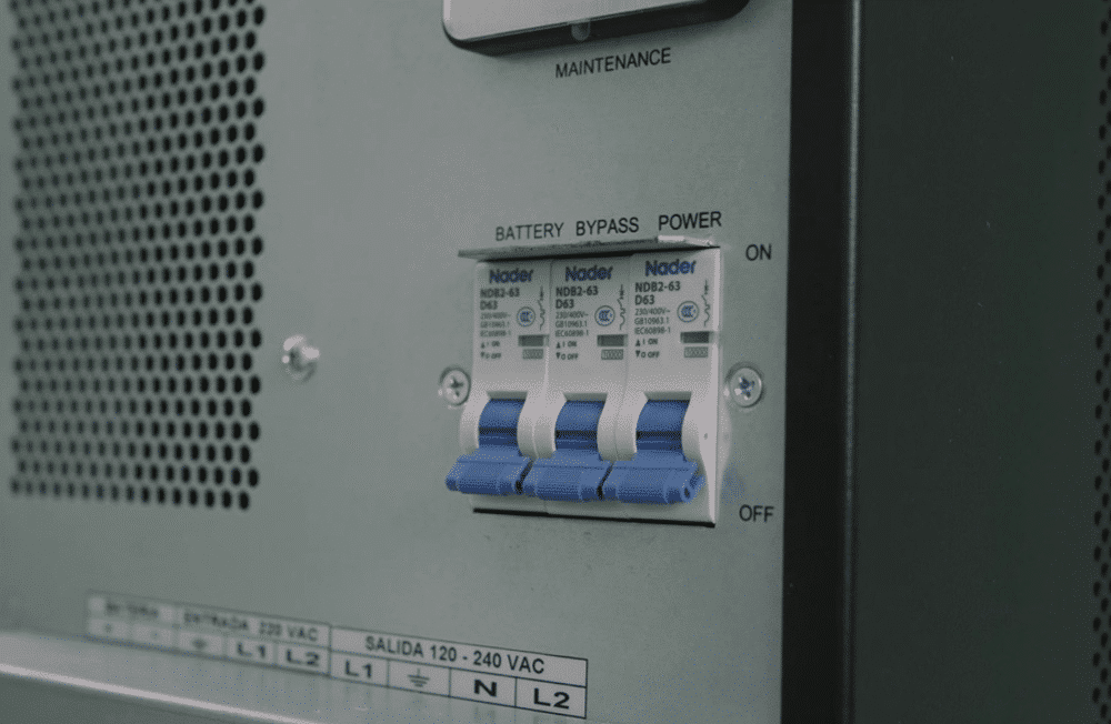 Sistemas de alimentación ininterrumpida | UPS 1200 | Grupo Industronic